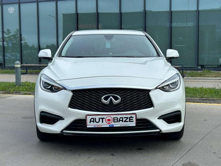 Balts Infiniti QX30 2019 Šauļi, ar dzinēja tilpumu 2.00 L un nobraukumu 56 tūkst. km par 12490 €, foto 3 vietnē AUTOMOTO.COM.LV