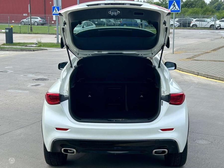 Balts Infiniti QX30 2019 Šauļi, ar dzinēja tilpumu 2.00 L un nobraukumu 56 tūkst. km par 12490 €, foto 8 vietnē AUTOMOTO.COM.LV
