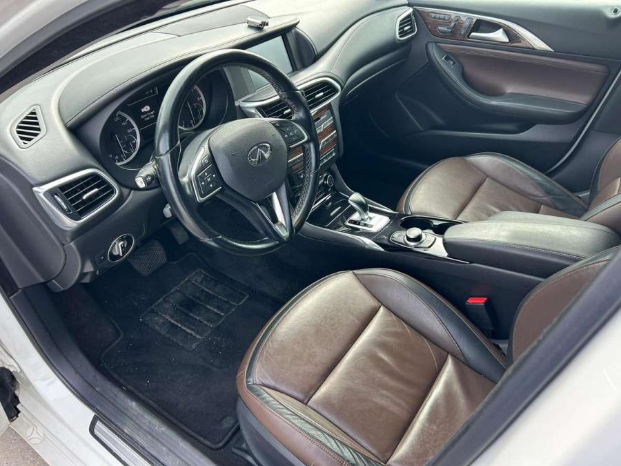Balts Infiniti QX30 2019 Šauļi, ar dzinēja tilpumu 2.00 L un nobraukumu 56 tūkst. km par 12490 €, foto 13 vietnē AUTOMOTO.COM.LV