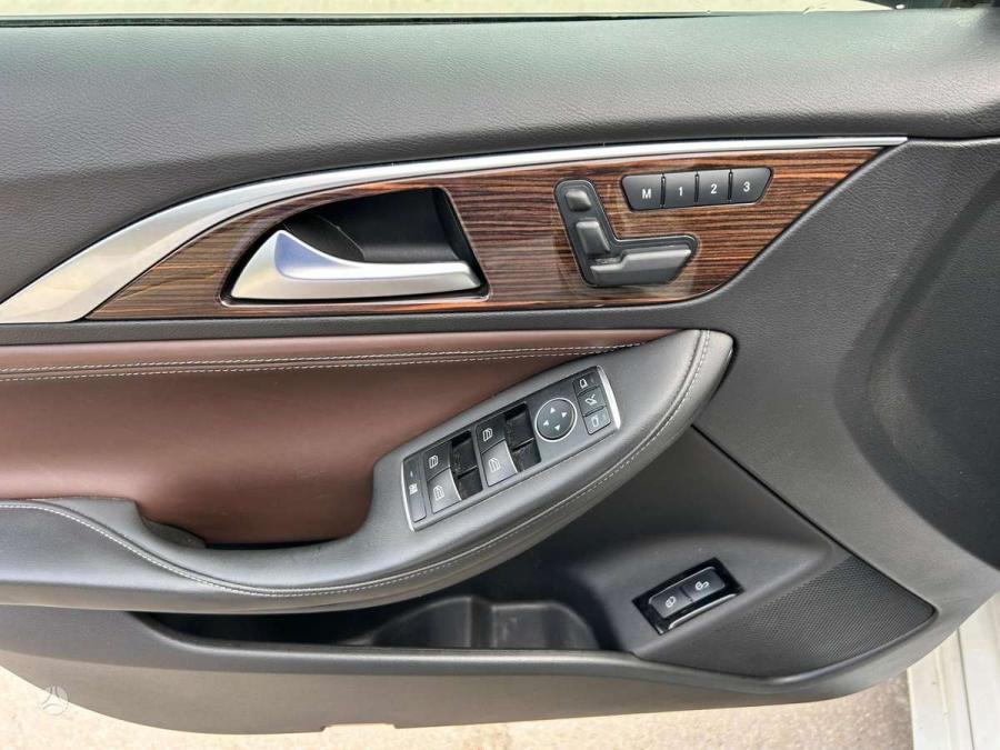 Balts Infiniti QX30 2019 Šauļi, ar dzinēja tilpumu 2.00 L un nobraukumu 56 tūkst. km par 12490 €, foto 25 vietnē AUTOMOTO.COM.LV