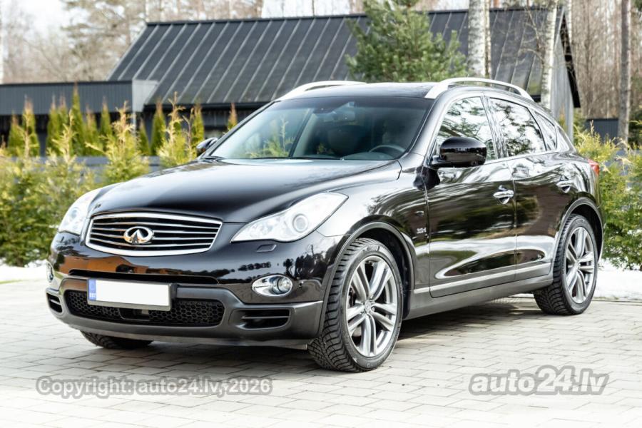 Black Infiniti QX50 2015 in Parnu, with an engine capacity of 3.00 L and mileage of 159 thousand km for 11800 €, photo 3 on AUTOMOTO.COM.LV