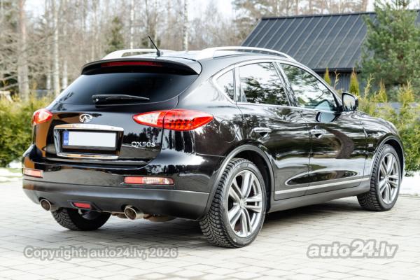 Black Infiniti QX50 2015 in Parnu, with an engine capacity of 3.00 L and mileage of 159 thousand km for 11800 €, photo 6 on AUTOMOTO.COM.LV