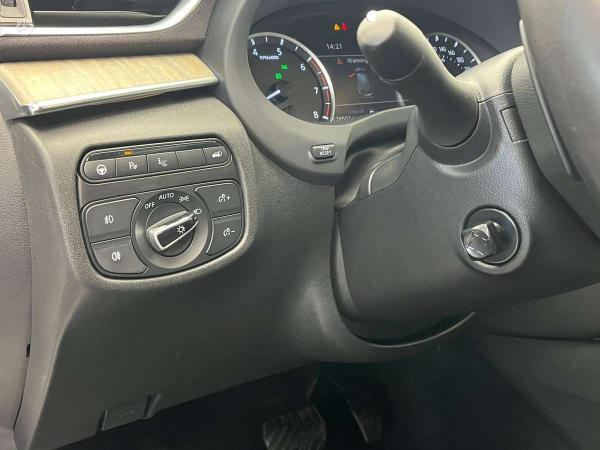 Balts Infiniti QX50 2019 Panevēža, ar dzinēja tilpumu 2.00 L un nobraukumu 129 tūkst. km par 21590 €, foto 11 vietnē AUTOMOTO.COM.LV