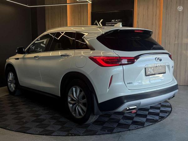 Белый Инфинити QX50 2019 в Каунас, объемом двигателя 2.00 л и пробегом 74 тыс. км за 19990 €, фото 7 на AUTOMOTO.COM.LV