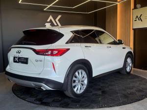 Белый Инфинити QX50 2019 в Каунас, объемом двигателя 2.00 л и пробегом 74 тыс. км за 19990 €, фото 12 на AUTOMOTO.COM.LV