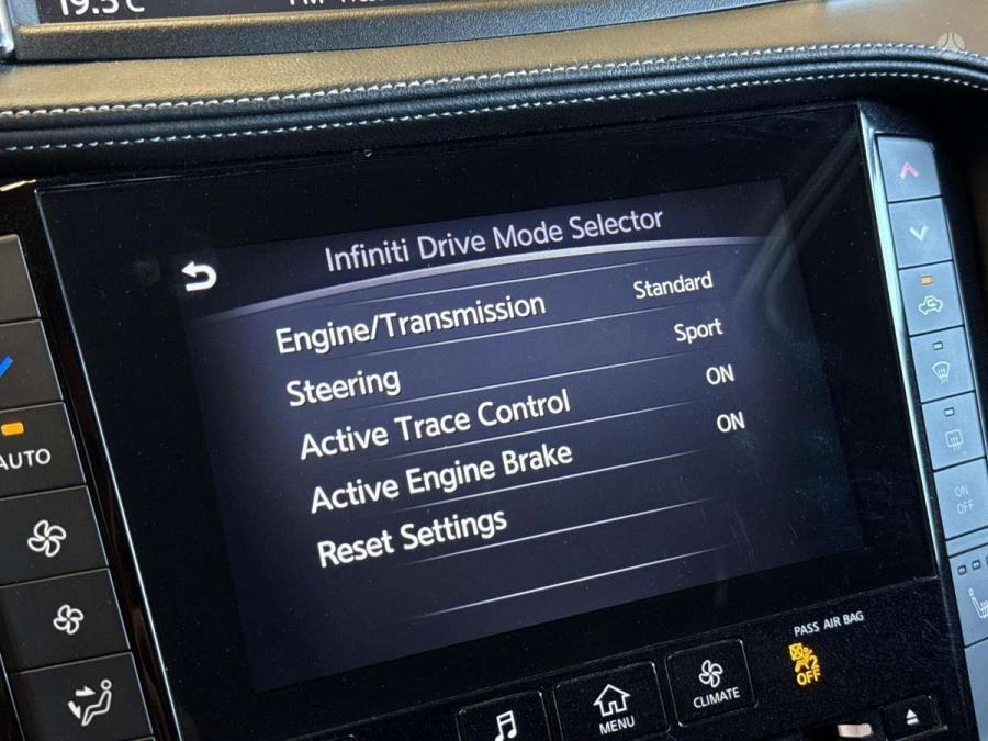 Белый Инфинити QX50 2019 в Каунас, объемом двигателя 2.00 л и пробегом 74 тыс. км за 19990 €, фото 31 на AUTOMOTO.COM.LV