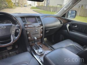 Melns Infiniti QX56 2012 Rīga, ar dzinēja tilpumu 5.60 L un nobraukumu 148 tūkst. km par 12000 €, foto 10 vietnē AUTOMOTO.COM.LV