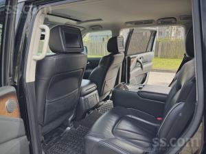 Melns Infiniti QX56 2012 Rīga, ar dzinēja tilpumu 5.60 L un nobraukumu 148 tūkst. km par 12000 €, foto 15 vietnē AUTOMOTO.COM.LV