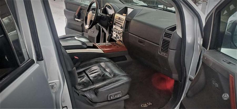 Pelēks Infiniti QX56 2005 Viļņa, ar dzinēja tilpumu 5.60 L un nobraukumu 292 tūkst. km par 4800 €, foto 11 vietnē AUTOMOTO.COM.LV