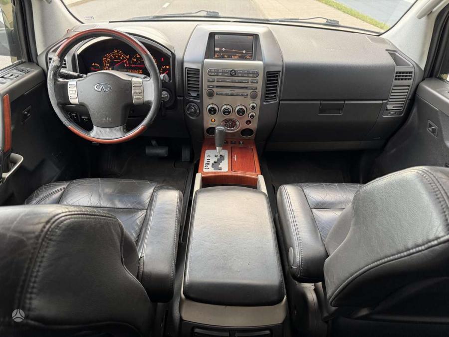 Grey Infiniti QX56 2005 in Vilnius, with an engine capacity of 5.60 L and mileage of 189 thousand km for 5650 €, photo 11 on AUTOMOTO.COM.LV