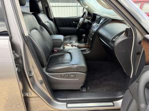 Pelēks Infiniti QX56 2011 Šauļi, ar dzinēja tilpumu 5.55 L un nobraukumu 137 tūkst. km par 7700 €, foto 19 vietnē AUTOMOTO.COM.LV