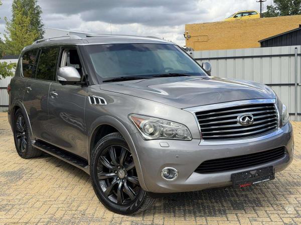Pelēks Infiniti QX56 2011 Šauļi, ar dzinēja tilpumu 5.55 L un nobraukumu 137 tūkst. km par 7700 €, foto 1 vietnē AUTOMOTO.COM.LV