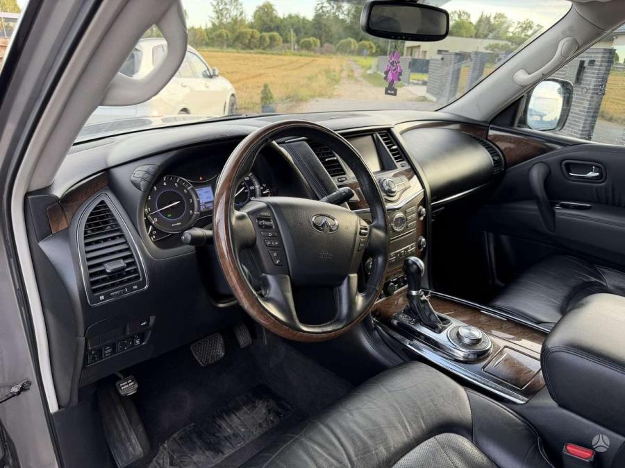 Серый Инфинити QX56 2011 в Шяуляй, объемом двигателя 5.55 л и пробегом 117 тыс. км за 8500 €, фото 28 на AUTOMOTO.COM.LV