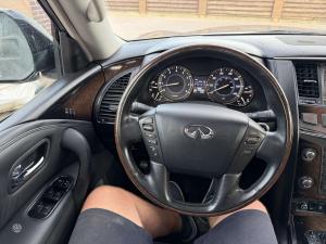 Серый Инфинити QX56 2011 в Шяуляй, объемом двигателя 5.55 л и пробегом 117 тыс. км за 8500 €, фото 31 на AUTOMOTO.COM.LV