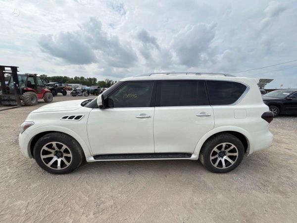Balts Infiniti QX56 2013 Panevēža, ar dzinēja tilpumu 5.60 L un nobraukumu 370 tūkst. km par 9300 €, foto 4 vietnē AUTOMOTO.COM.LV