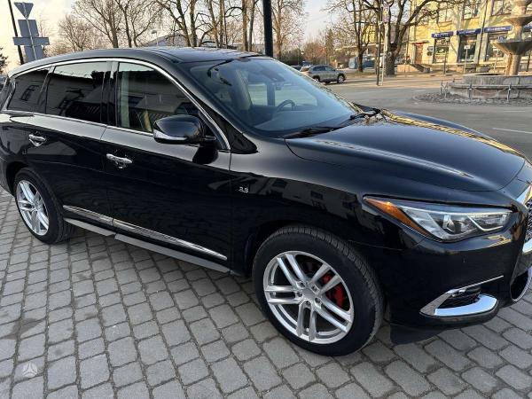 Черный Инфинити QX60 2019 в Мажейкяй, объемом двигателя 3.50 л и пробегом 144 тыс. км за 24500 €, фото 1 на AUTOMOTO.COM.LV