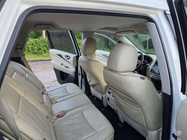 Balts Infiniti QX60 2015 Kauņa, ar dzinēja tilpumu 3.50 L un nobraukumu 240 tūkst. km par 10000 €, foto 10 vietnē AUTOMOTO.COM.LV