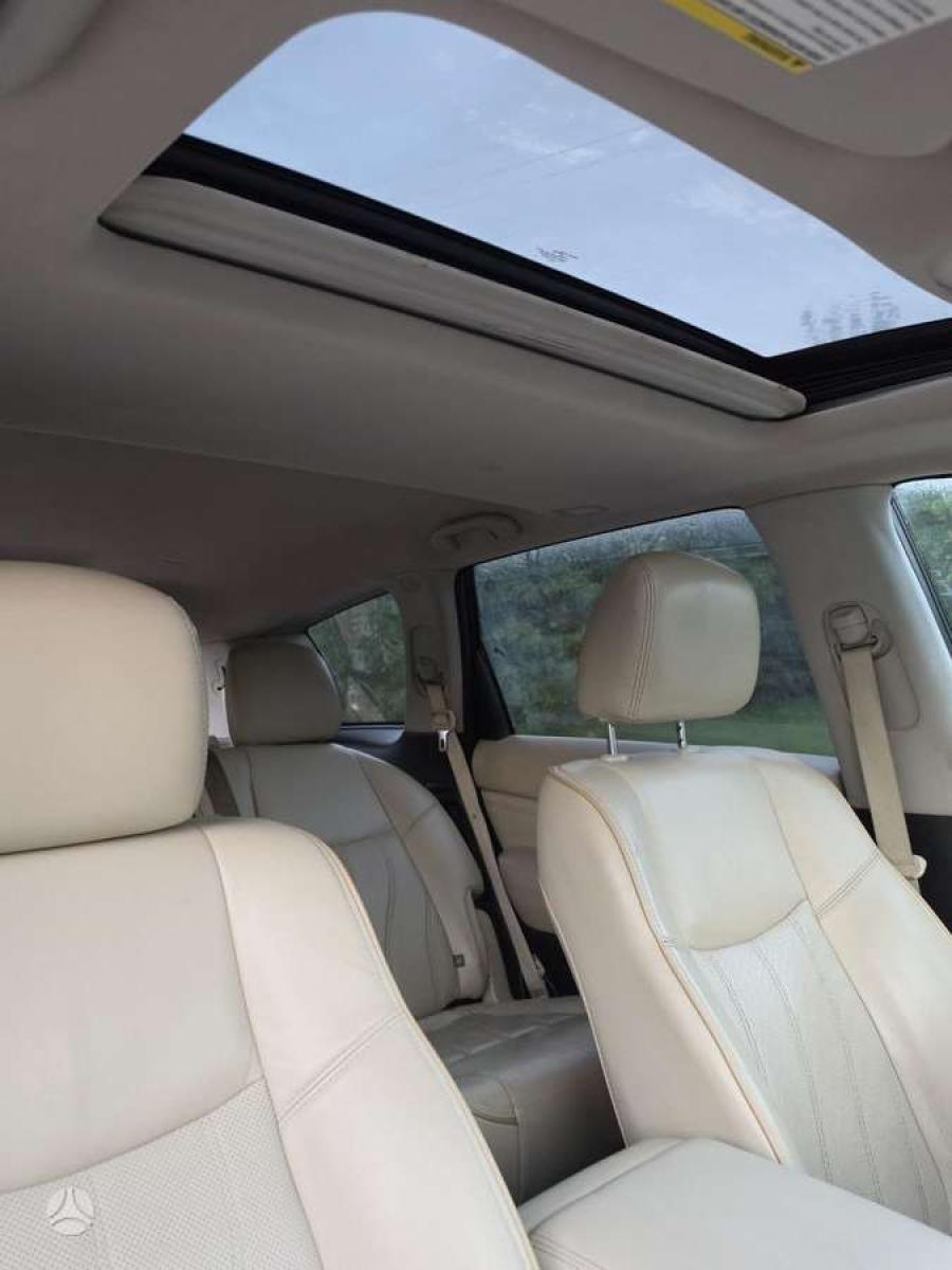 Balts Infiniti QX60 2015 Kauņa, ar dzinēja tilpumu 3.50 L un nobraukumu 240 tūkst. km par 10000 €, foto 14 vietnē AUTOMOTO.COM.LV
