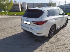 Белый Инфинити QX60 2016 в Плунге, объемом двигателя 3.50 л и пробегом 110 тыс. км за 17000 €, фото 6 на AUTOMOTO.COM.LV