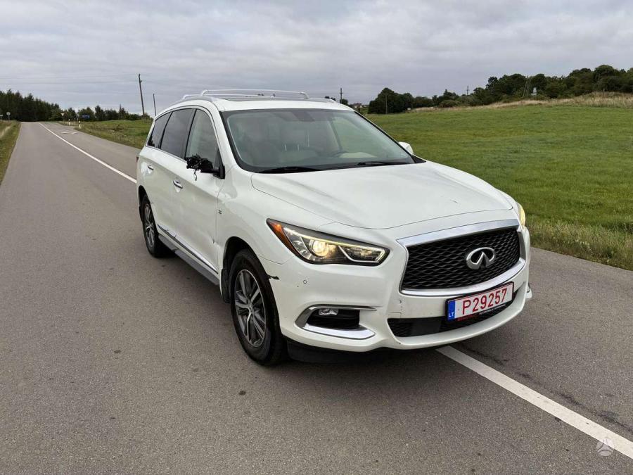 Balts Infiniti QX60 2017 Telšiai, ar dzinēja tilpumu 3.50 L un nobraukumu 170 tūkst. km par 6500 €, foto 4 vietnē AUTOMOTO.COM.LV