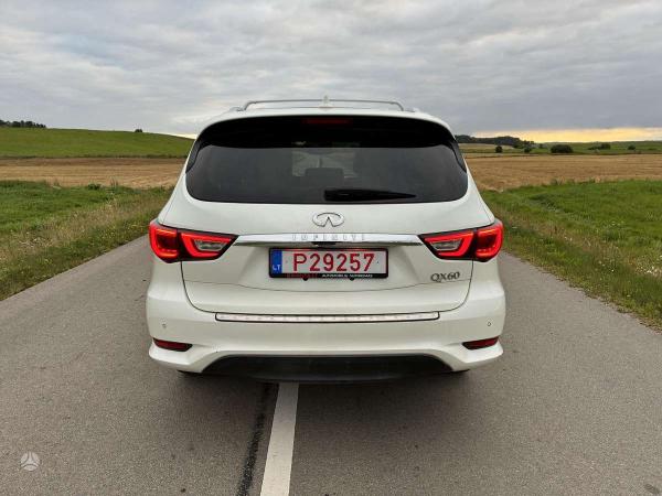 White Infiniti QX60 2017 in Telschi, with an engine capacity of 3.50 L and mileage of 170 thousand km for 6500 €, photo 6 on AUTOMOTO.COM.LV
