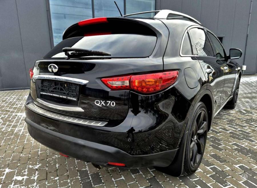 Melns Infiniti QX70 2014 Šauļi, ar dzinēja tilpumu 3.70 L un nobraukumu 160 tūkst. km par 14900 €, foto 7 vietnē AUTOMOTO.COM.LV