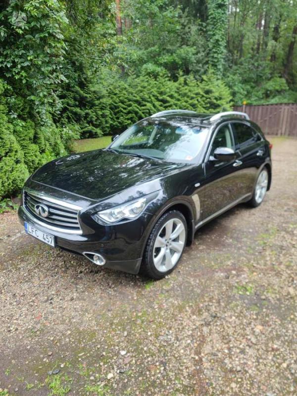 Melns Infiniti QX70 2014 Viļņa, ar dzinēja tilpumu 3.70 L un nobraukumu 149 tūkst. km par 11500 €, foto 1 vietnē AUTOMOTO.COM.LV