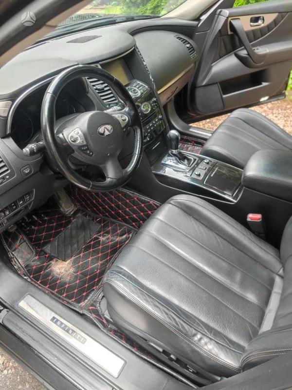 Melns Infiniti QX70 2014 Viļņa, ar dzinēja tilpumu 3.70 L un nobraukumu 149 tūkst. km par 11500 €, foto 7 vietnē AUTOMOTO.COM.LV