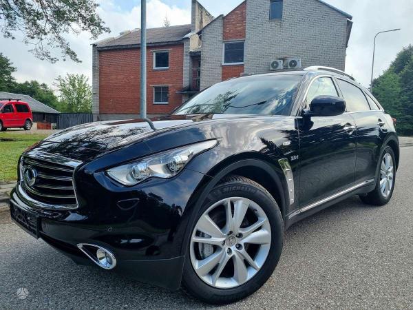 Melns Infiniti QX70 2015 Ignalina, ar dzinēja tilpumu 3.00 L un nobraukumu 96 tūkst. km par 9950 €, foto 1 vietnē AUTOMOTO.COM.LV