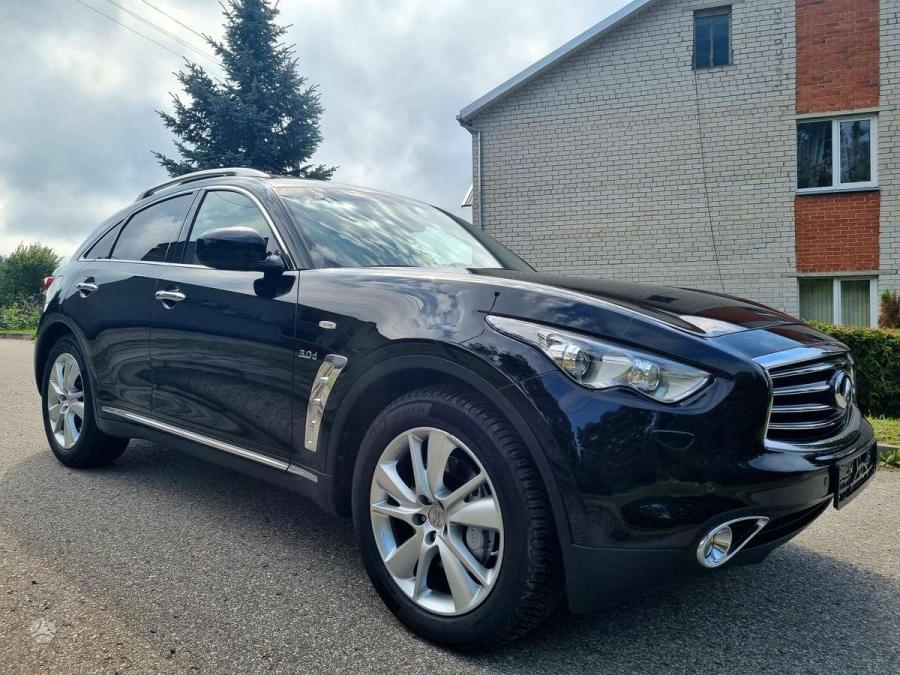 Черный Инфинити QX70 2015 в Игналина, объемом двигателя 3.00 л и пробегом 96 тыс. км за 9950 €, фото 9 на AUTOMOTO.COM.LV