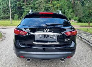 Черный Инфинити QX70 2015 в Игналина, объемом двигателя 3.00 л и пробегом 96 тыс. км за 9950 €, фото 11 на AUTOMOTO.COM.LV