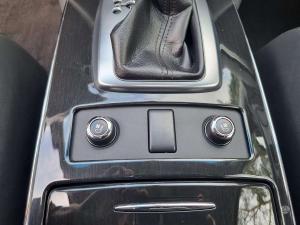 Черный Инфинити QX70 2015 в Игналина, объемом двигателя 3.00 л и пробегом 96 тыс. км за 9950 €, фото 19 на AUTOMOTO.COM.LV