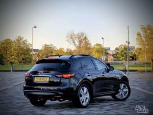 Melns Infiniti QX70 2016 Kauņa, ar dzinēja tilpumu 3.00 L un nobraukumu 140 tūkst. km par 6600 €, foto 4 vietnē AUTOMOTO.COM.LV