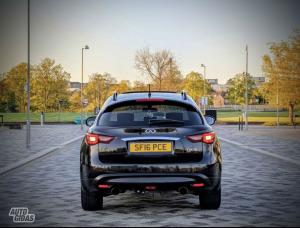 Melns Infiniti QX70 2016 Kauņa, ar dzinēja tilpumu 3.00 L un nobraukumu 140 tūkst. km par 6600 €, foto 7 vietnē AUTOMOTO.COM.LV