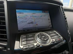 Pelēks Infiniti QX70 2015 Viļņa, ar dzinēja tilpumu 3.00 L un nobraukumu 163 tūkst. km par 9750 €, foto 23 vietnē AUTOMOTO.COM.LV