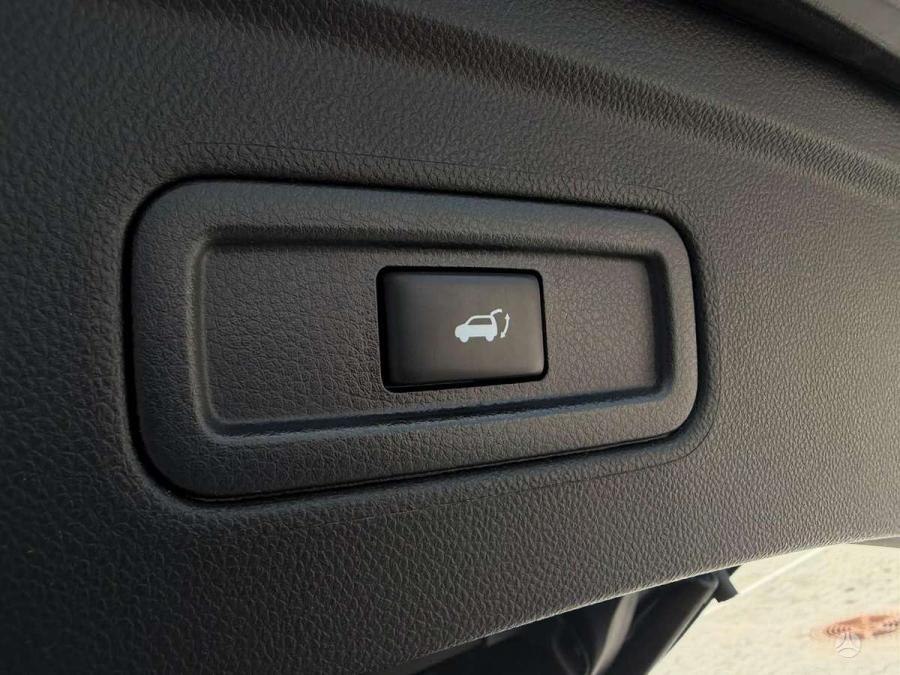 Pelēks Infiniti QX70 2015 Viļņa, ar dzinēja tilpumu 3.00 L un nobraukumu 163 tūkst. km par 9750 €, foto 28 vietnē AUTOMOTO.COM.LV
