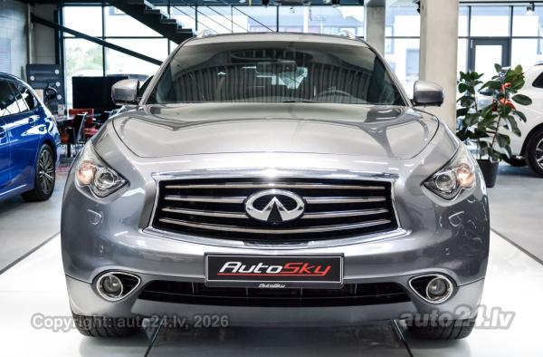 Grey Infiniti QX70 2015 in Tallinn, with an engine capacity of 3.00 L and mileage of 179 thousand km for 14990 €, photo 3 on AUTOMOTO.COM.LV