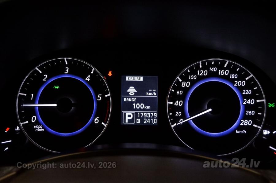 Серый Инфинити QX70 2015 в Таллин, объемом двигателя 3.00 л и пробегом 179 тыс. км за 14990 €, фото 19 на AUTOMOTO.COM.LV