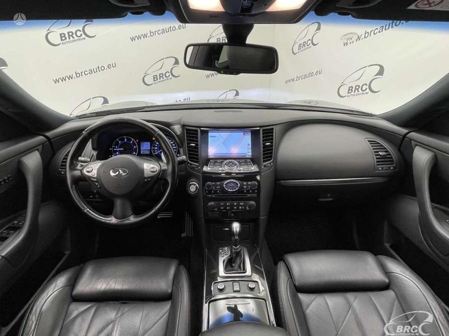 Grey Infiniti QX70 2016 in Vilnius, with an engine capacity of 2.99 L and mileage of 124 thousand km for 11900 €, photo 4 on AUTOMOTO.COM.LV