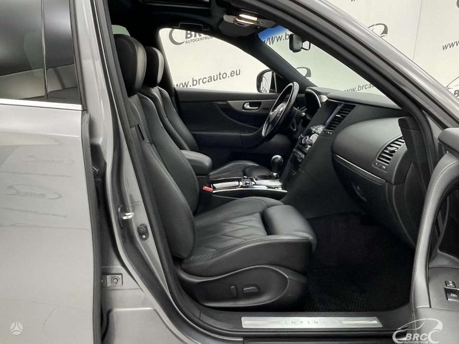 Grey Infiniti QX70 2016 in Vilnius, with an engine capacity of 2.99 L and mileage of 124 thousand km for 11900 €, photo 5 on AUTOMOTO.COM.LV