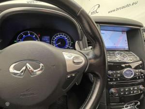 Grey Infiniti QX70 2016 in Vilnius, with an engine capacity of 2.99 L and mileage of 124 thousand km for 11900 €, photo 31 on AUTOMOTO.COM.LV
