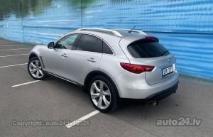 Серый Инфинити QX70 2013 в Таллин, объемом двигателя 3.00 л и пробегом 243 тыс. км за 8800 €, фото 4 на AUTOMOTO.COM.LV