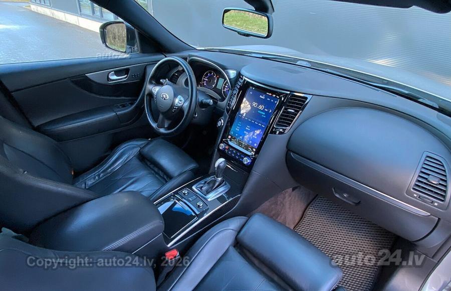 Серый Инфинити QX70 2013 в Таллин, объемом двигателя 3.00 л и пробегом 243 тыс. км за 8800 €, фото 8 на AUTOMOTO.COM.LV