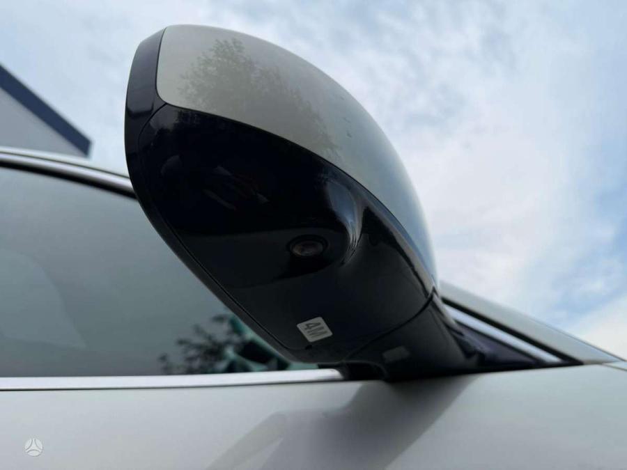 Белый Инфинити QX70 2016 в Таураге, объемом двигателя 2.99 л и пробегом 289 тыс. км за 8900 €, фото 12 на AUTOMOTO.COM.LV