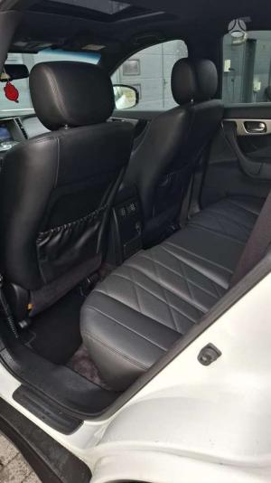 Balts Infiniti QX70 2016 Šilutė, ar dzinēja tilpumu 2.99 L un nobraukumu 289 tūkst. km par 8900 €, foto 14 vietnē AUTOMOTO.COM.LV
