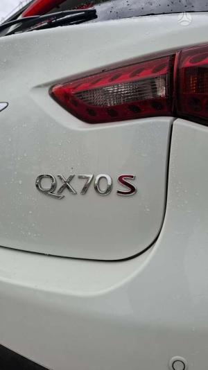 Balts Infiniti QX70 2016 Šilutė, ar dzinēja tilpumu 2.99 L un nobraukumu 289 tūkst. km par 8900 €, foto 18 vietnē AUTOMOTO.COM.LV