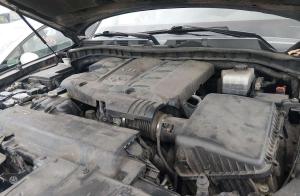 Black Infiniti QX80 2015 in Vilnius, with an engine capacity of 5.55 L and mileage of 293 thousand km for 8500 €, photo 14 on AUTOMOTO.COM.LV