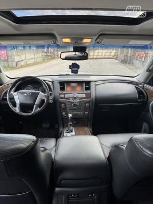 Infiniti QX80 2015 in Alytus, with an engine capacity of 5.60 L and mileage of 130 thousand km for 17555 €, photo 8 on AUTOMOTO.COM.LV