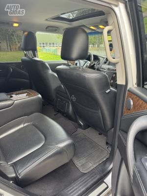 Infiniti QX80 2015 in Alytus, with an engine capacity of 5.60 L and mileage of 130 thousand km for 17555 €, photo 9 on AUTOMOTO.COM.LV