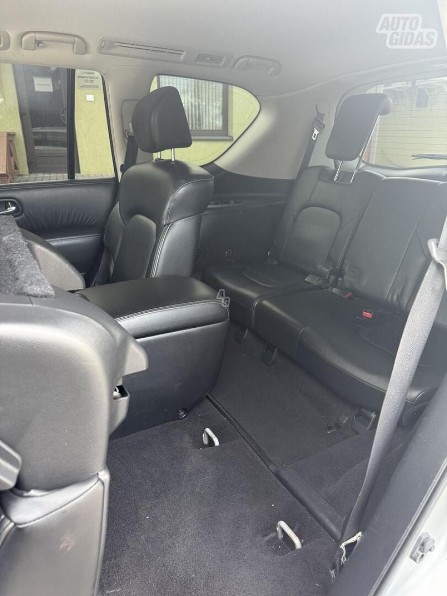 Infiniti QX80 2015 in Alytus, with an engine capacity of 5.60 L and mileage of 130 thousand km for 17555 €, photo 11 on AUTOMOTO.COM.LV